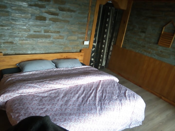 Panchachuli House Family King Suite - Mukteshwar