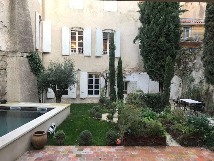 Maison Avec Jardin Et Piscine à 30 M Des Arènes - Camargue