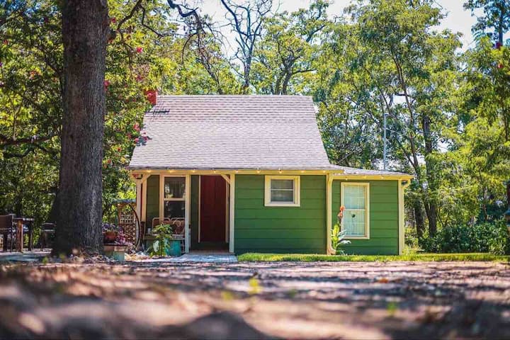 Catalpa Cottage - Van, TX