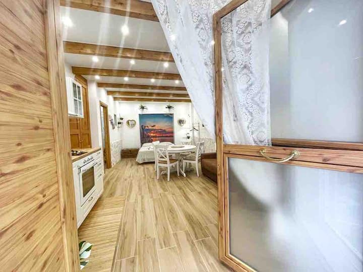 La Perla Nel Borgo Antico  Casa Vacanza - Bari