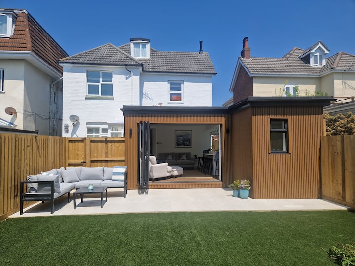 South Coast Holiday Homes-beach-gf Garden-parking - Boscombe