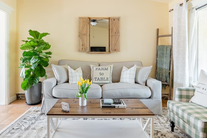 Connect With Nature At This Beautiful Urban Farm - Mesa