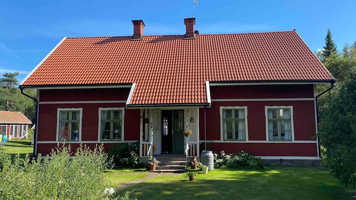 Idyllisk Stuga Nära Skog Och Natur - Kisa