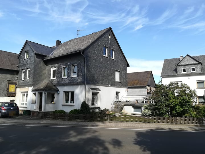 Large House Between Rhine/moselle - Kastellaun