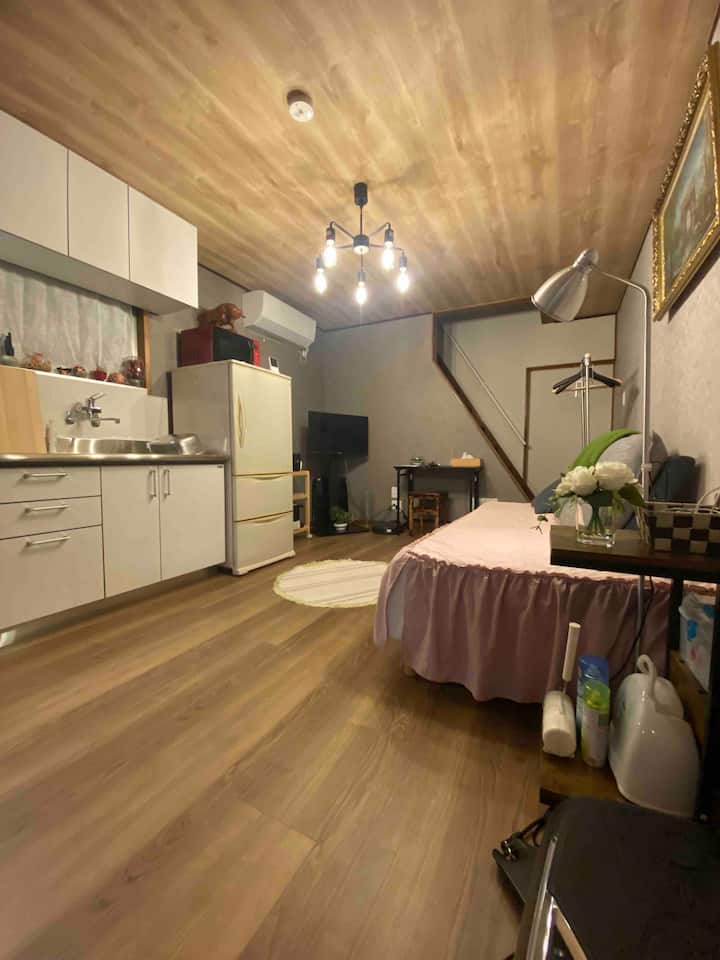 Miao Miao 香 - Osaka, Japan