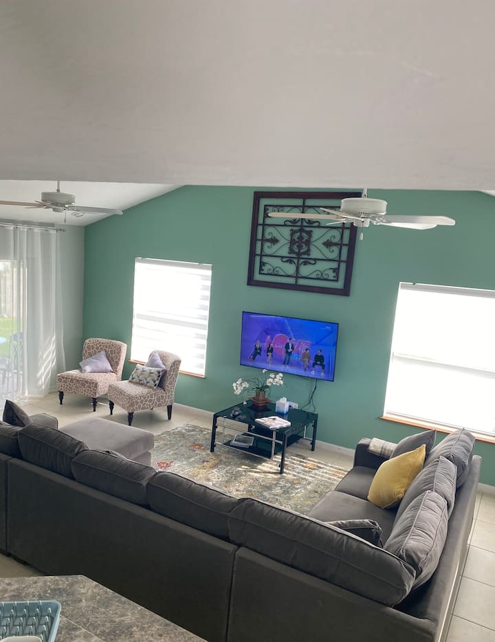 Beautiful  Naples Home At An Amazing Location!!! - Naples, FL