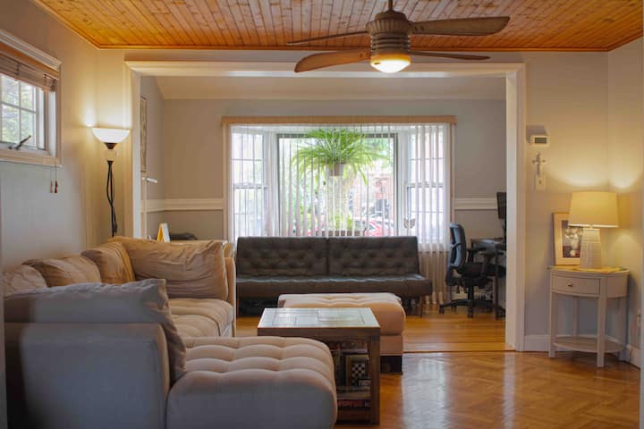 Cozy Bedroom In Shared Private Home - New York City