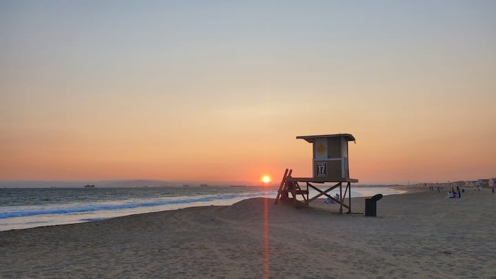 Loft Condo At Huntington Beach - Orange County, CA