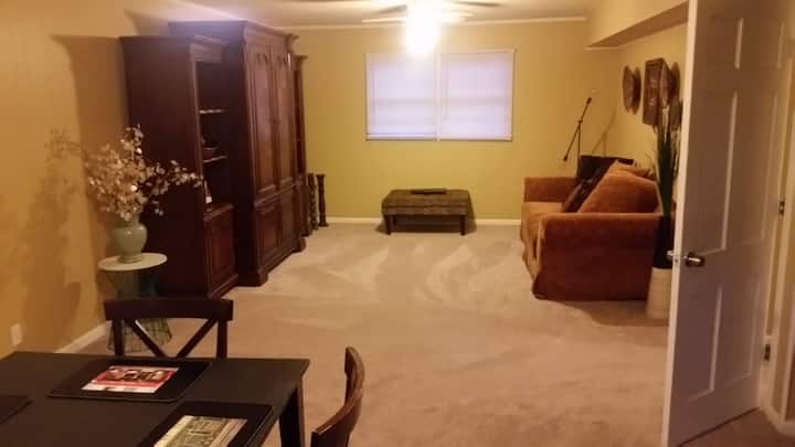 Roomy In-law Suite/apartment In Dunwoody - Dunwoody, GA