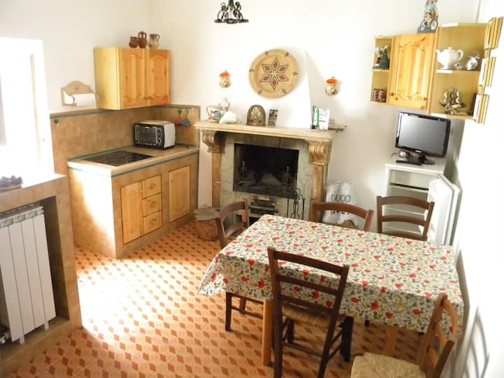 Graziosa Casa Nel Centro Storico Di Pescasseroli - Pescasseroli