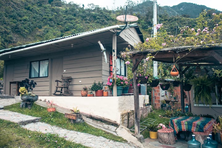 Acogedora Cabaña En Escala 100 Organicfarm - Chipaque