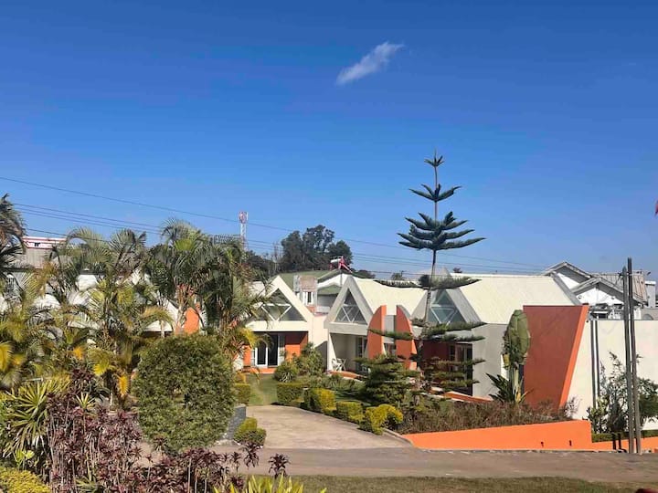 Bungalow Douillet : Séjour Long, Parking Sécurisé - Madagascar