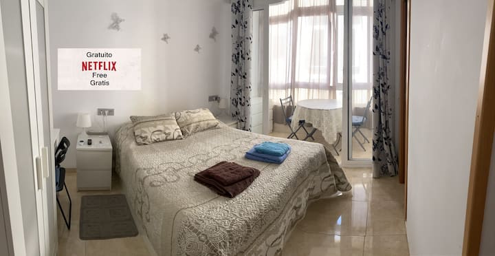 Málaga Centro Habitación Nueva Con Aseo Y Terraza - Málaga