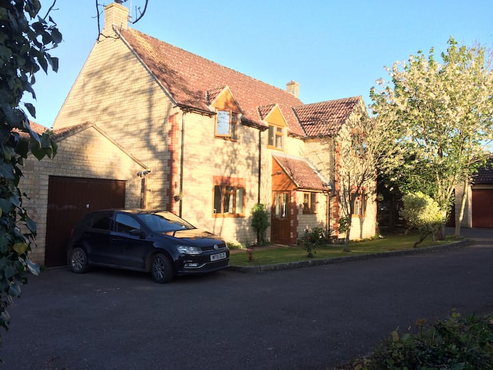 2 Cooks Close - Castle Combe