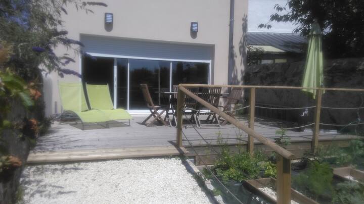 Grande Maison Familiale Pour 1 Ou 2 Familles - Savenay