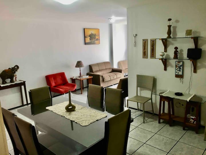 Apt Amplo Próx Da Av. Beira Mar E Praia De Iracema - Fortaleza