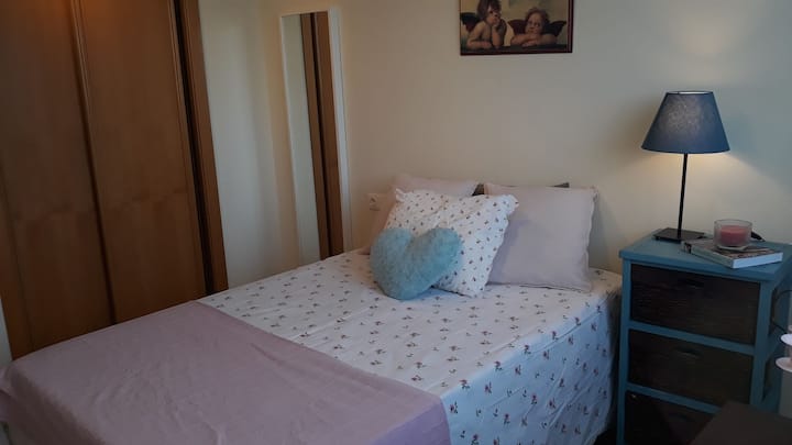 Habitación Cercana A Las Estaciones De Bus Y Tren - Oviedo