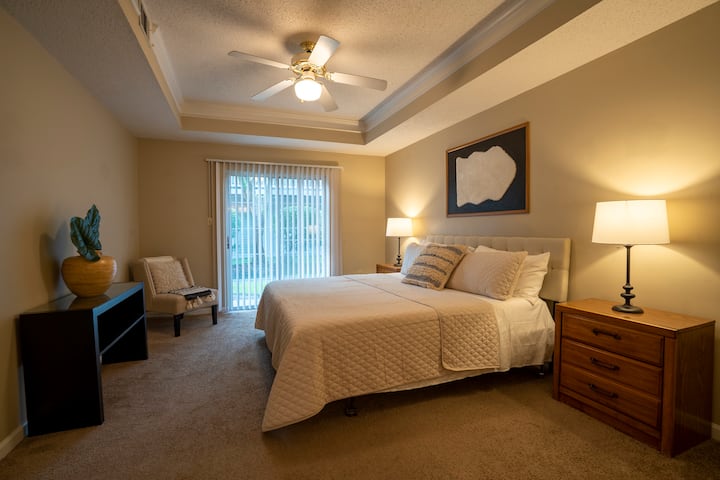 Cozy Condo At The Mall - Valdosta, GA