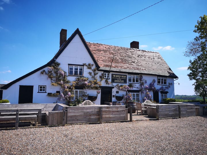 Medieval Hall Apartment- 15th Century Coaching Inn - Flats for Rent in ...