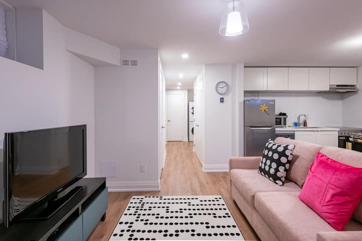 Cozy 2 Bed Suite In Toronto! - Toronto
