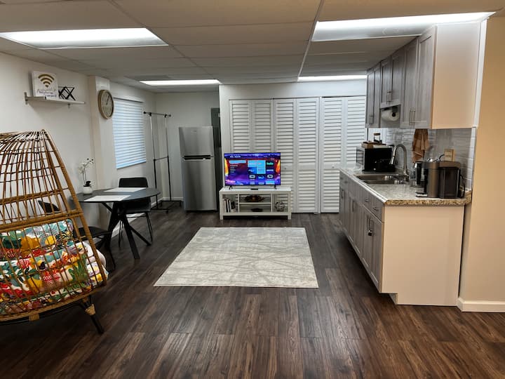 Renovated, Private Basement In Beautiful Cumming - Georgia, GA