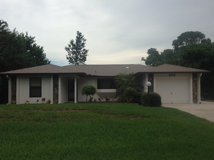 Comfy House Near River And Beach - Sebastian, FL