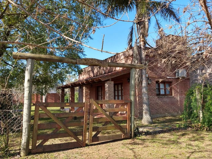 Casa Totalmente Equipada - Zon. Rec- Espacio Verde - Colón