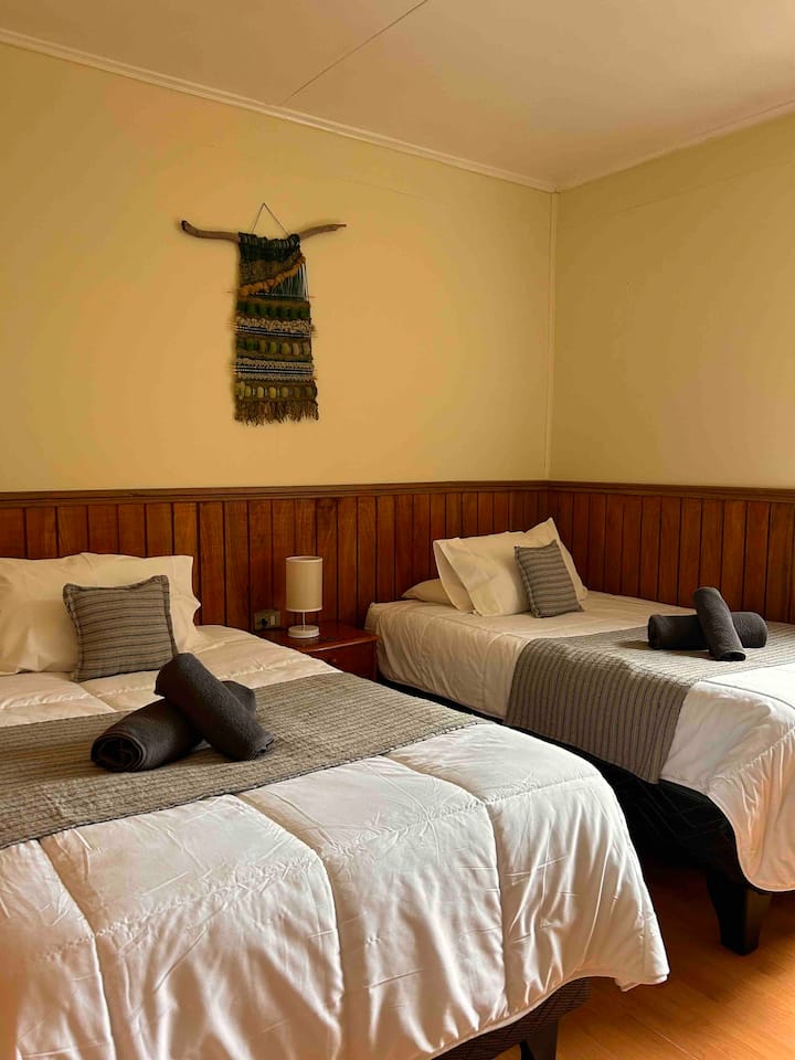 Habitación Dos Camas Twin Rio Las Chinas - Torres del Paine