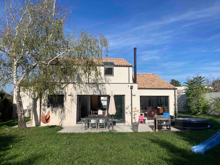 Maison De Standing Avec Jardin à Rezé - Sainte-Luce-sur-Loire