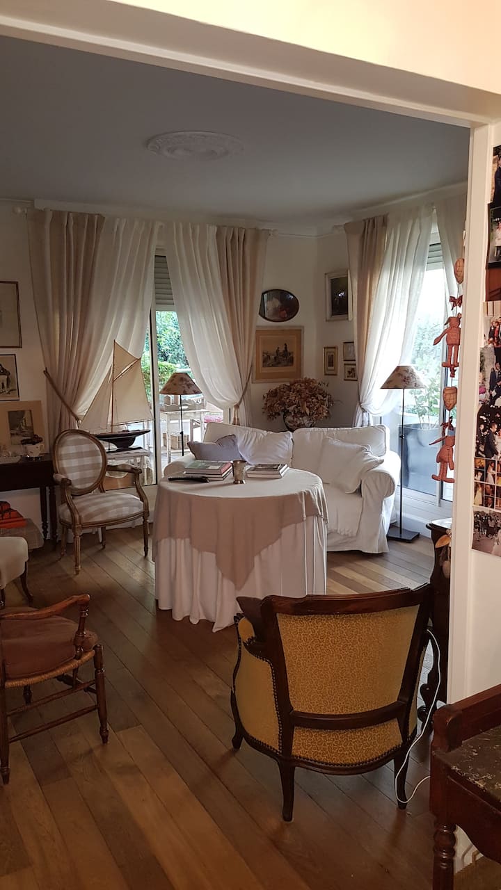 Appartement Avec Terrasse - Bordeaux