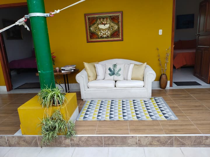 No Es Un Hotel Es Tu Hogar Fuera De Casa. - Anolaima