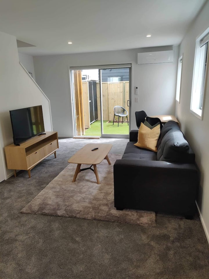Central City Townhouse - West Coast