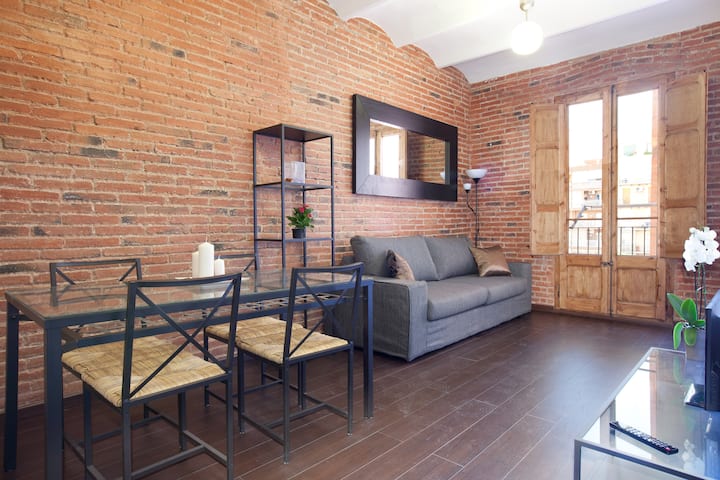 Sf 2 Flats By Sagrada Familia-gaudi "Acomodis"! - Costa Brava
