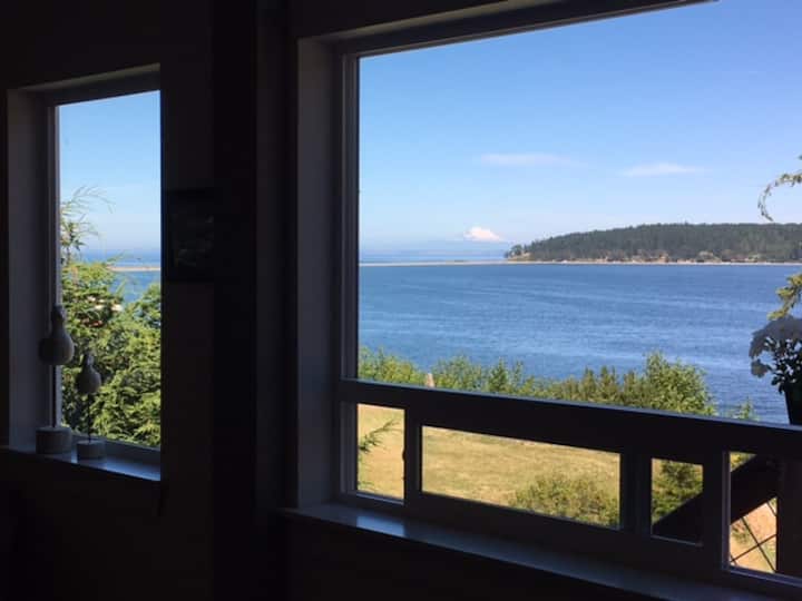 Water & Mt Baker View Guest House - 7 Cedars Sequim Casino