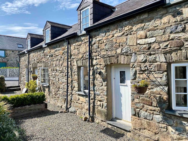 Newport Pemb Self Catering Middle Cottage Pendre - Pembrokeshire