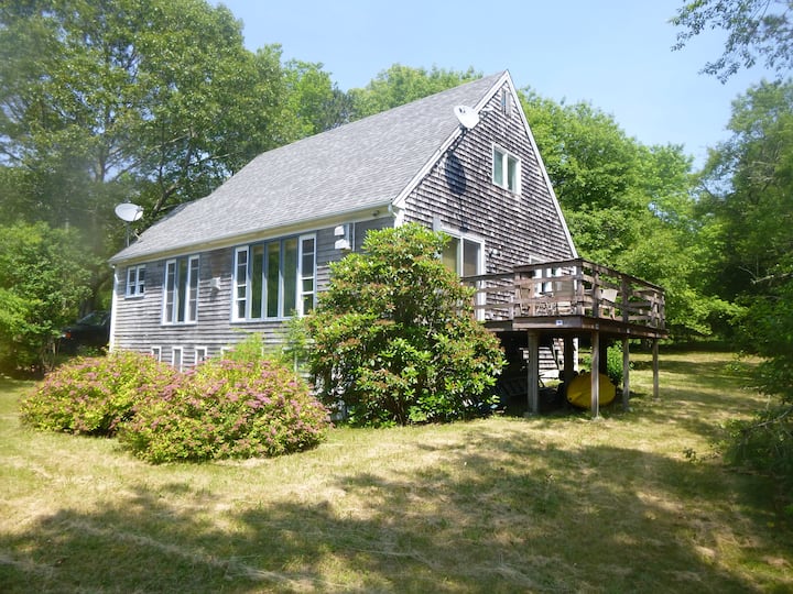 Dog-friendly Quiet Home Overlooking Cranberry Bog - Falmouth, MA