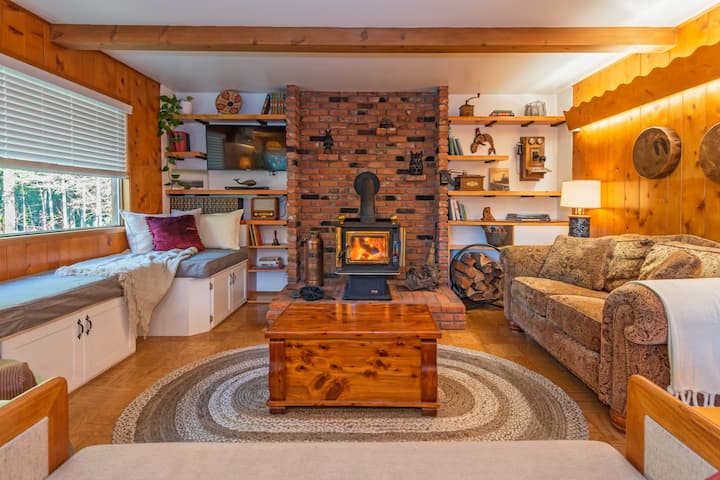 Cedar House: A Much-loved, Cozy Home On 40 Acres - State of Washington