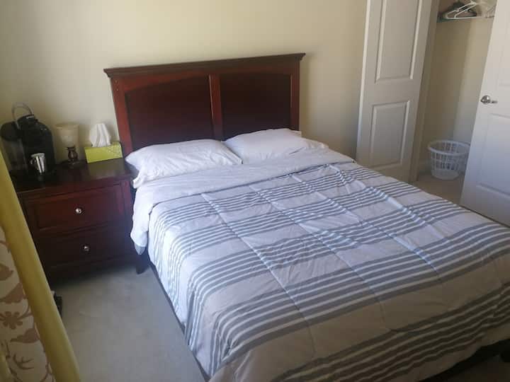 Private Room, Max. 1 Person - Woodbridge, VA