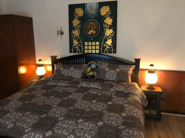 Big Night Bazaar Suite 45 M² Fast Wifi New Ren - Chiang Mai, Thailand