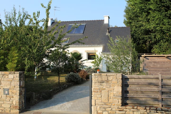 Maison Ploemeur Dans Hameau à 5 Min. Des Plages - Ploemeur