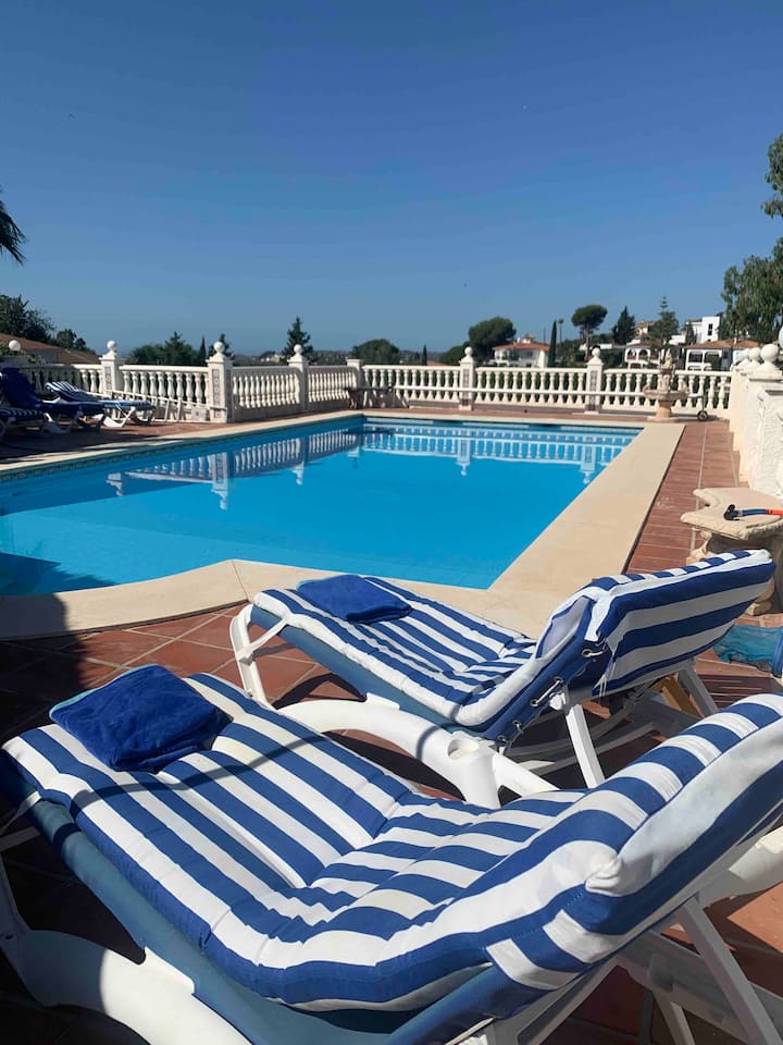 Casa Hermosa Mijas-whole 7 Bedroom Villa-sleeps 14 - Mijas