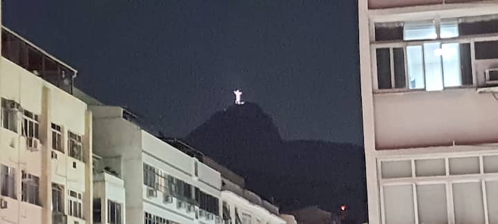 Amplo, Confortável E Com Vista Para O Cristo - Rio de Janeiro