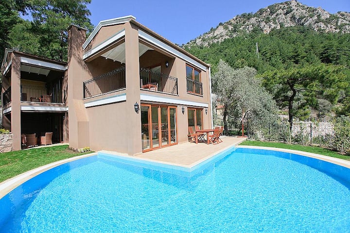 M401-3 Bedroomed  Dublex Villa In Marmaris Turunc - İçmeler