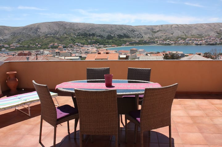 Apartment With Big Amazing Terrace; Town&sea View - Karlobag