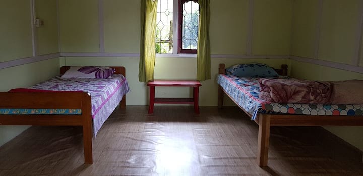 Meadow Muse Backyard House - Ziro