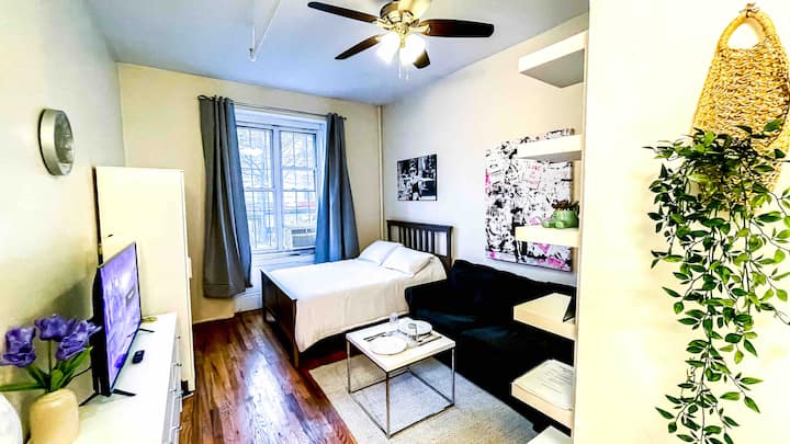 Entire Apart. Cozy Studio In A Private Townhouse - Bogota, NJ