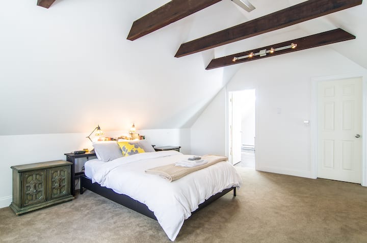 Beautiful historic home - Gordon Sq. Arts District - Houses for Rent in Cleveland, Ohio, United ...