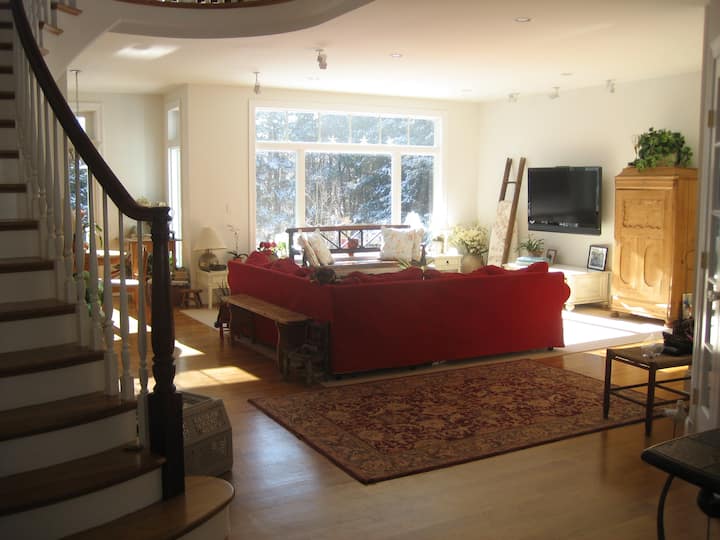 Private Room/private Bath In Lovely Home - Bedford, NY