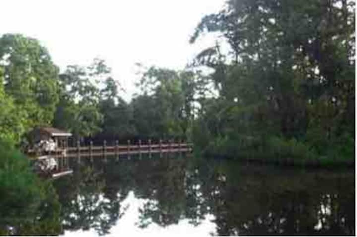 Waterfront 3br/2bath On The Bayou - Slidell, LA