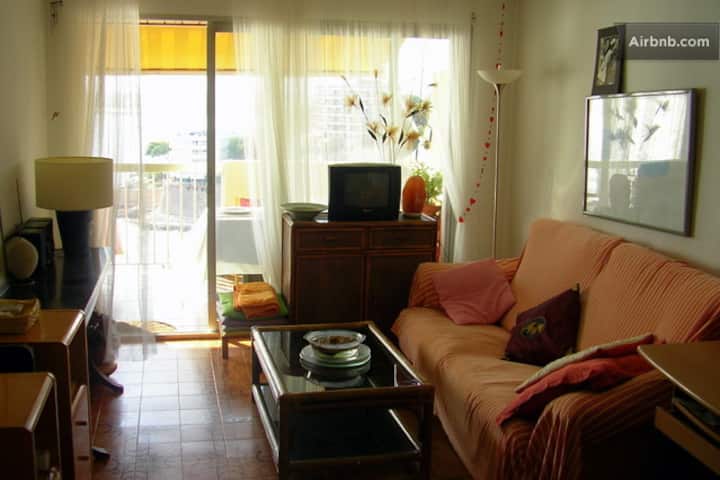 Stunning Room Overlooking Beach - Tarragona, España